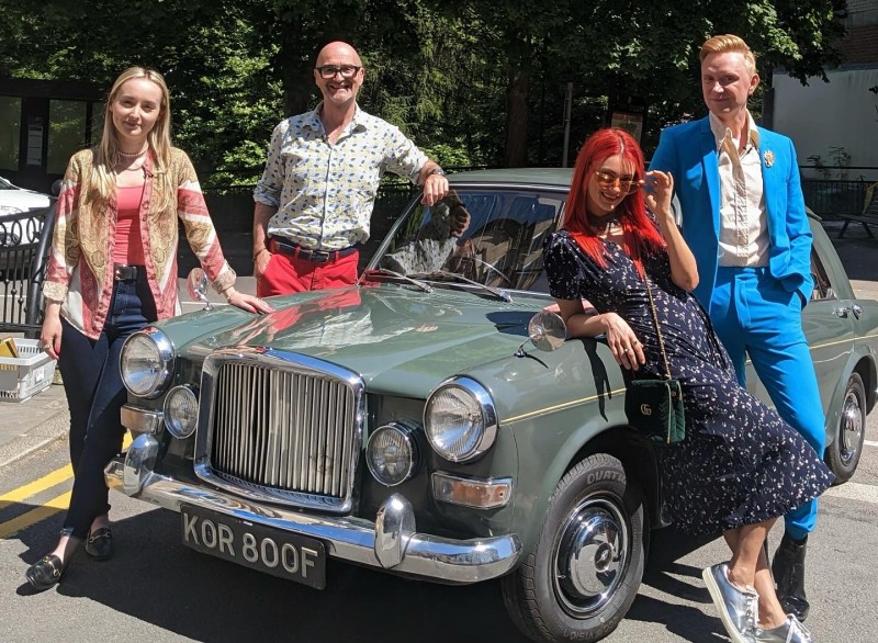 Hettie Jago – BBC Antiques Road Trip Expert & Auctioneer
