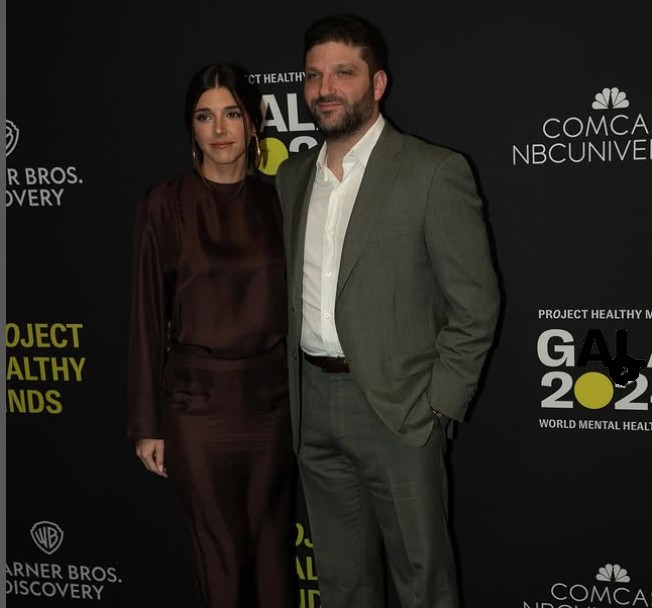 Lauren Ratner – Co-Founder & President of Rhode Skin