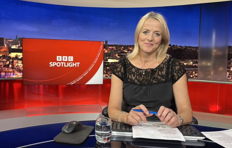 Julia Peet: A Respected Voice in British Broadcast Journalism - News Dip
