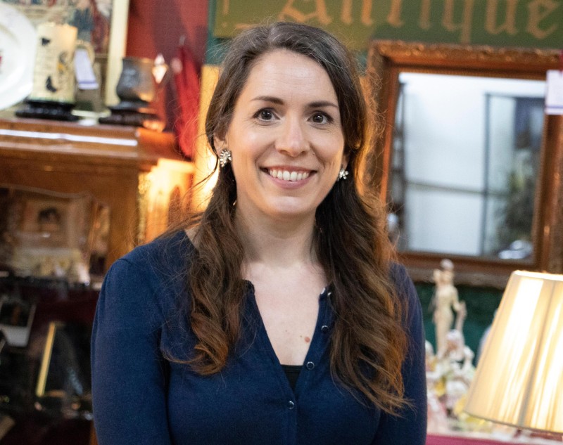Stephanie Connell: The Antiques Expert Bringing Collectables, Valuation ...